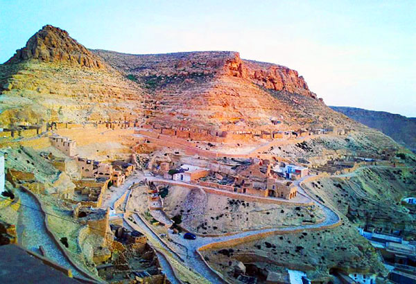 JEBEL DAHAR Y JEBEL REHACH, ESCENARIOS DE LA GUERRA DE LAS GALAXIAS