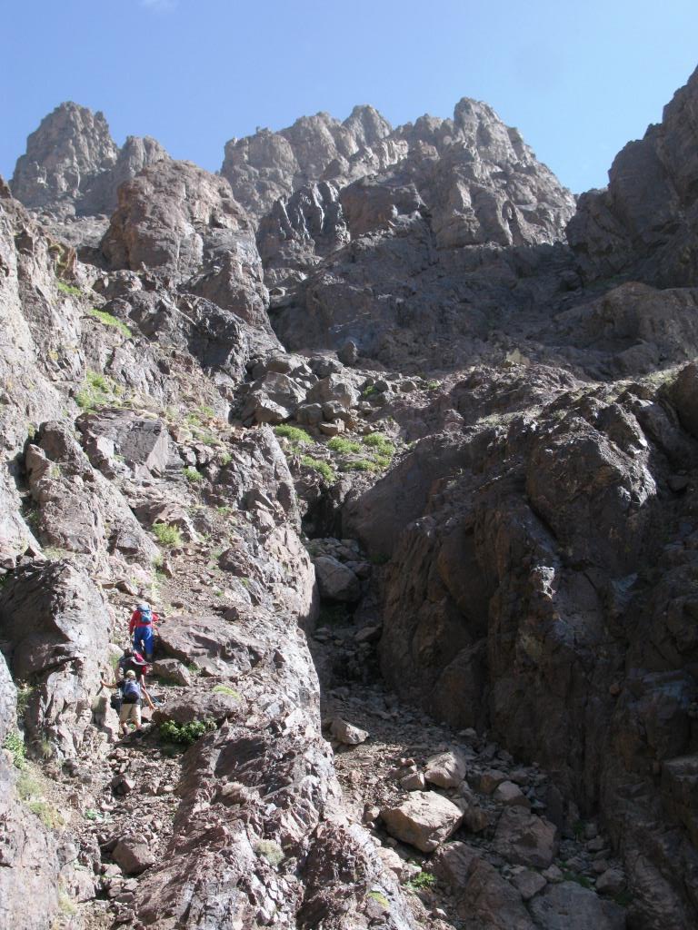JEBEL TOUBKAL DES DEL LAGO IFNI
